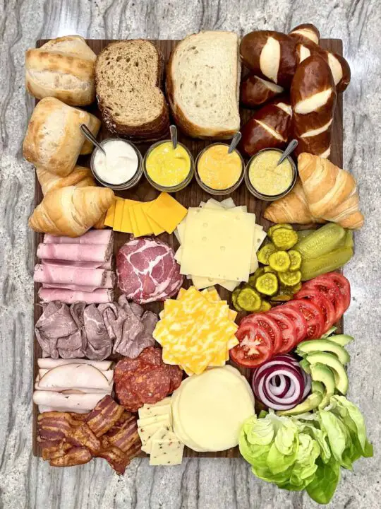 40 Must Make Potluck Dishes To Feed A Crowd