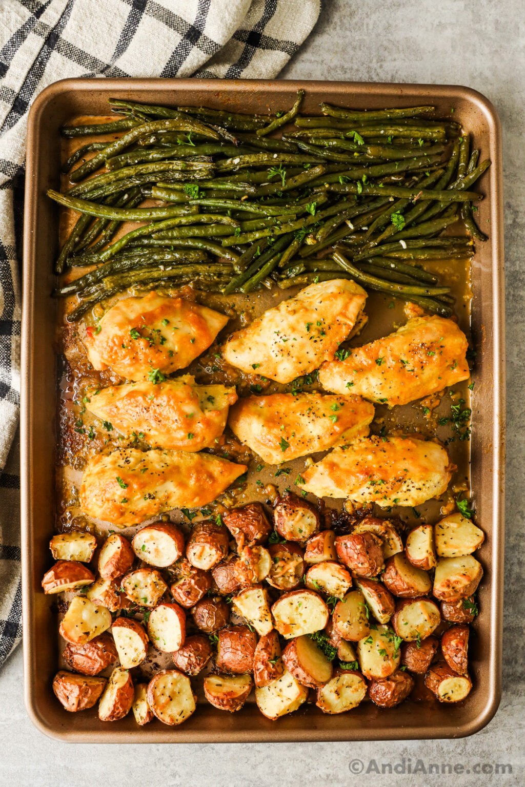 13 Chicken Sheet Pan Dinner Recipes For A Cheap and Tasty All-In-One Meal